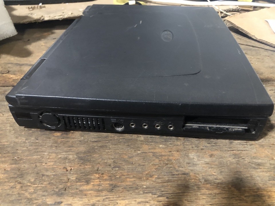 VINTAGE MICRON PII PERSONAL COMPUTER LAPTOP MODEL NBKU375. TRNAS PORT ...