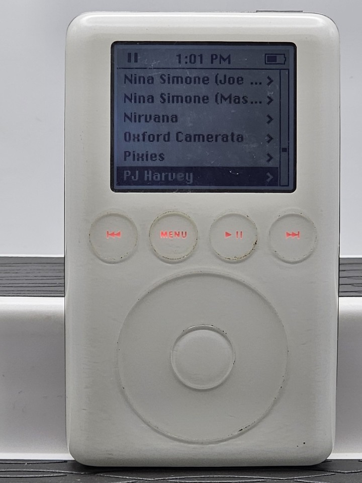 Apple iPod Classic 3rd Generation 10GB White A1040 Wolfson DAC Tested ...