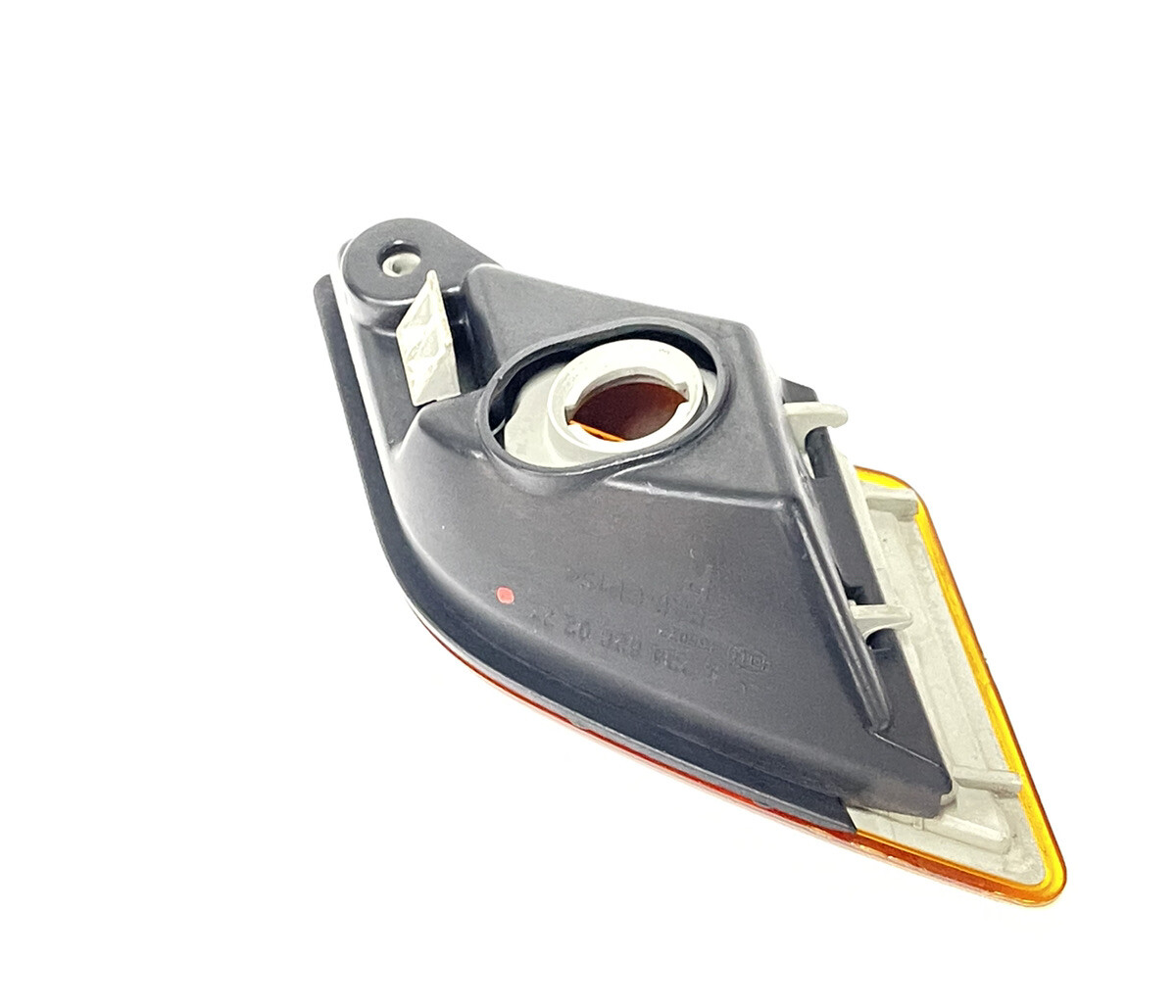 W204 MERCEDES 2008 C300 Front Right Passenger Maker Light OEM ...