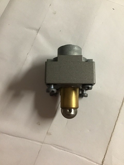 Telemecanique ZCKE67 Limit switch head (ref175) for sale online | eBay