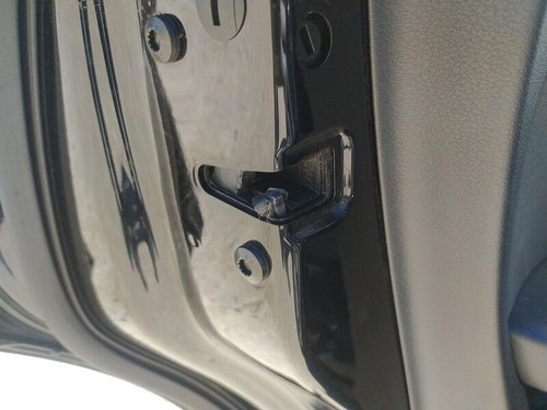 8K0839015A serrure porte arrière gauche pour AUDI Q3 (8UB 8UG) 2.0 TDI ...