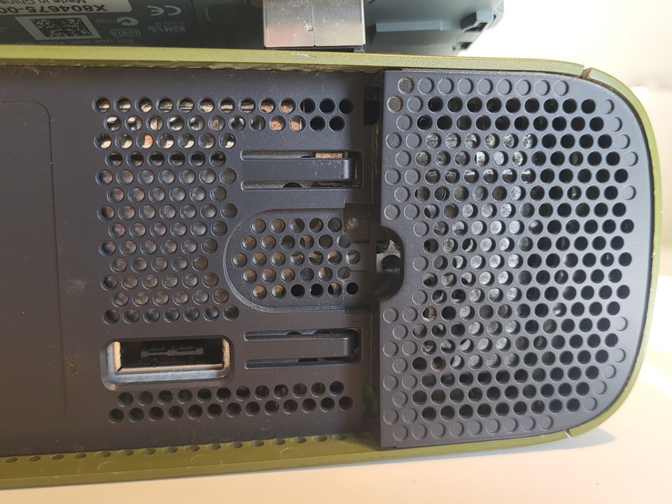 halo 3 limited edition xbox 360 console Error Code E74 Sticky Disc Tray ...