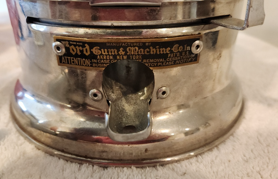 Vintage Ford Gumball Machine .10 With Original Glass Globe & Ford Lock ...