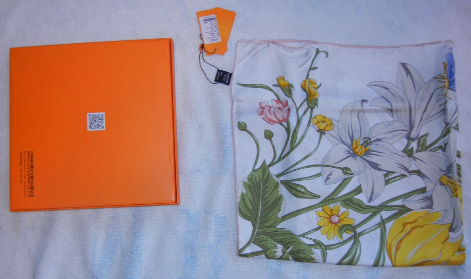 Wensli Chinese White Flower Silk Scarf NEW 24''x24'' Square | eBay