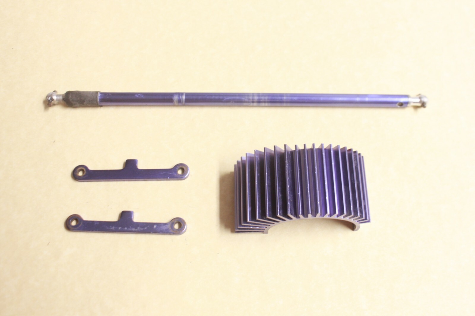 Redcat Racing Volcano Center Drive Shaft Motor Shroud & Pin Retainers ...