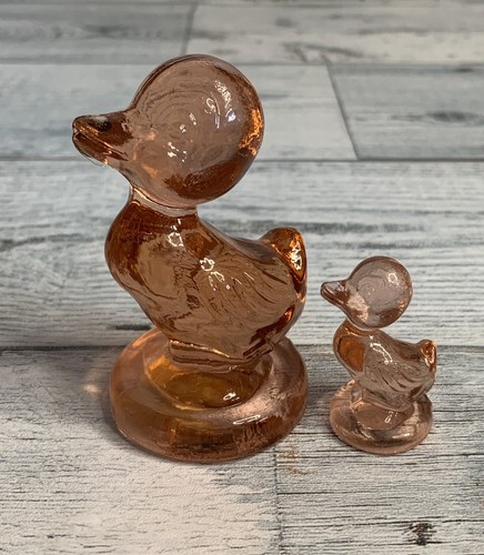 BOYD DEBBIE DUCK & Duckling Light Rose Glass MADE IN U.S.A. Marked B | eBay