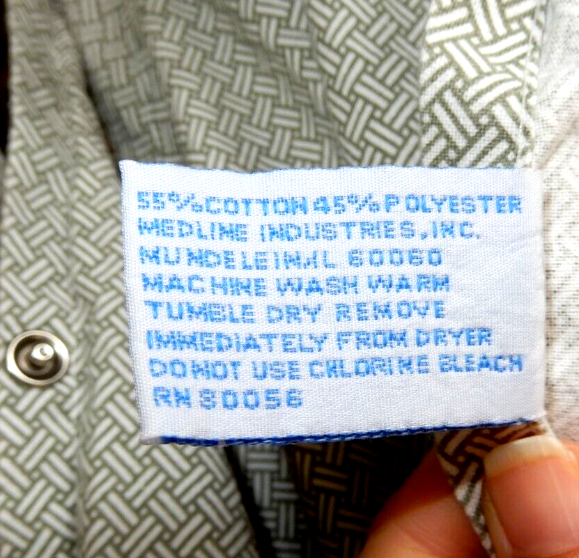 HOSPITAL PATIENT GOWN With IV Snap Sleeves 2 Ties In The Back SIZE ...