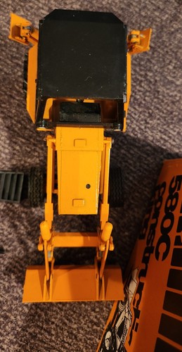 Gescha Case 580C Construction King Backhoe/Loader 1:35 Scale Made In ...