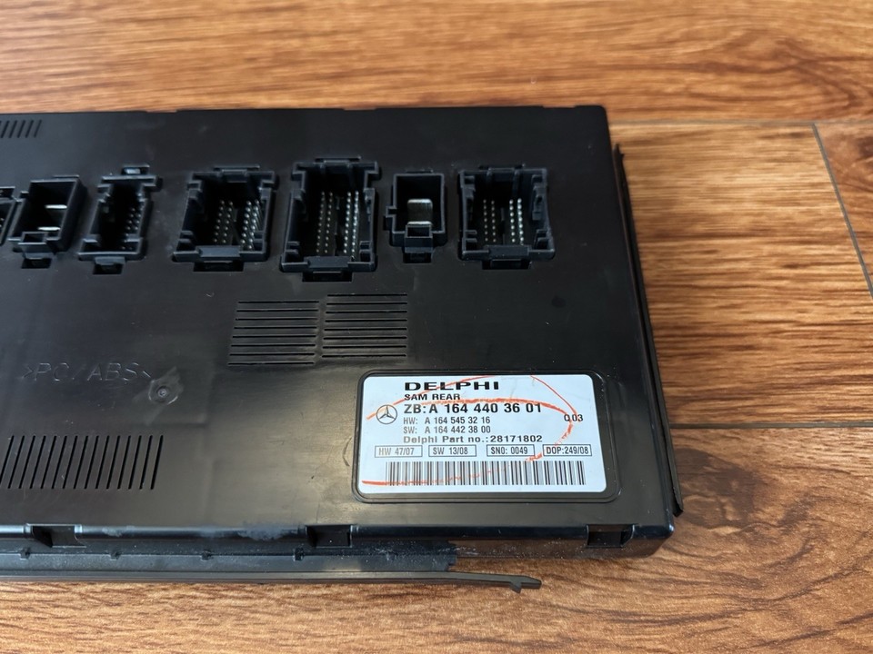 OEM 2006-2012 Mercedes-Benz R350 ML350 Rear Signal Acquisition Module ...