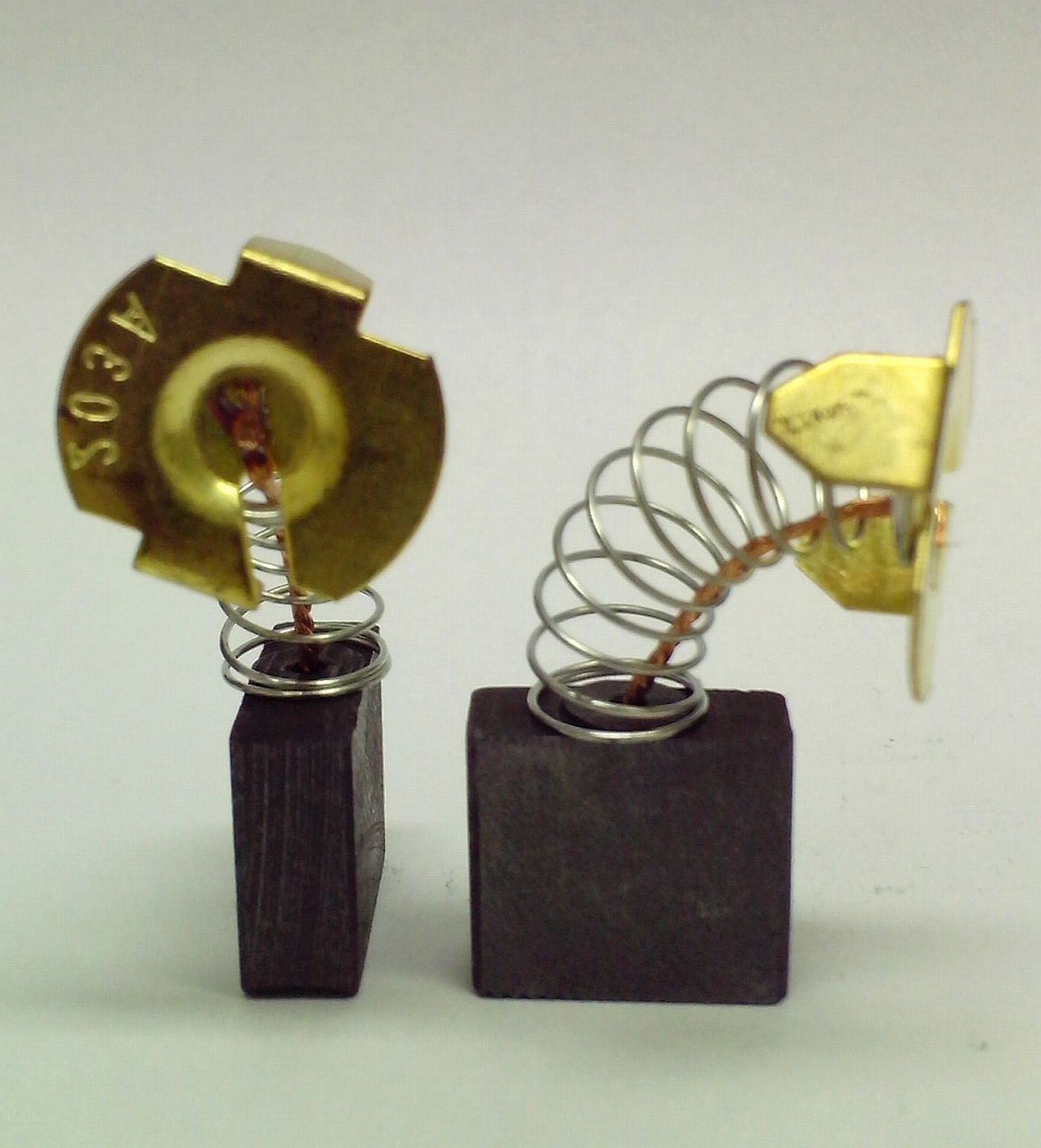 (Nr.1131) Carbon Brushes For for hitachi C10FCD, C10RA, H65, PDC-180 ...