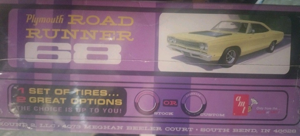 AMT 1/25 scale '68 Plymouth Road Runner Model Kit Factory Sealed | eBay