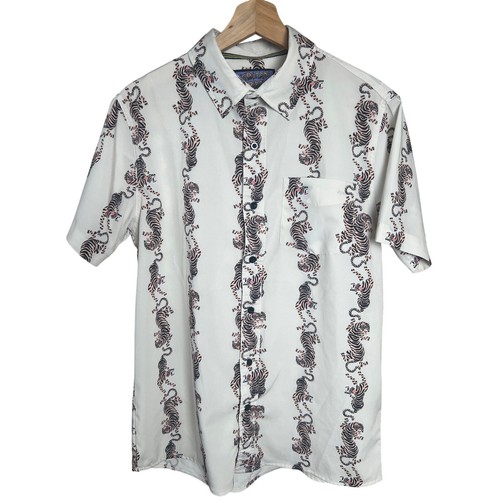 American Garage Medium Button Up Shirt Men's Animal Print | eBay