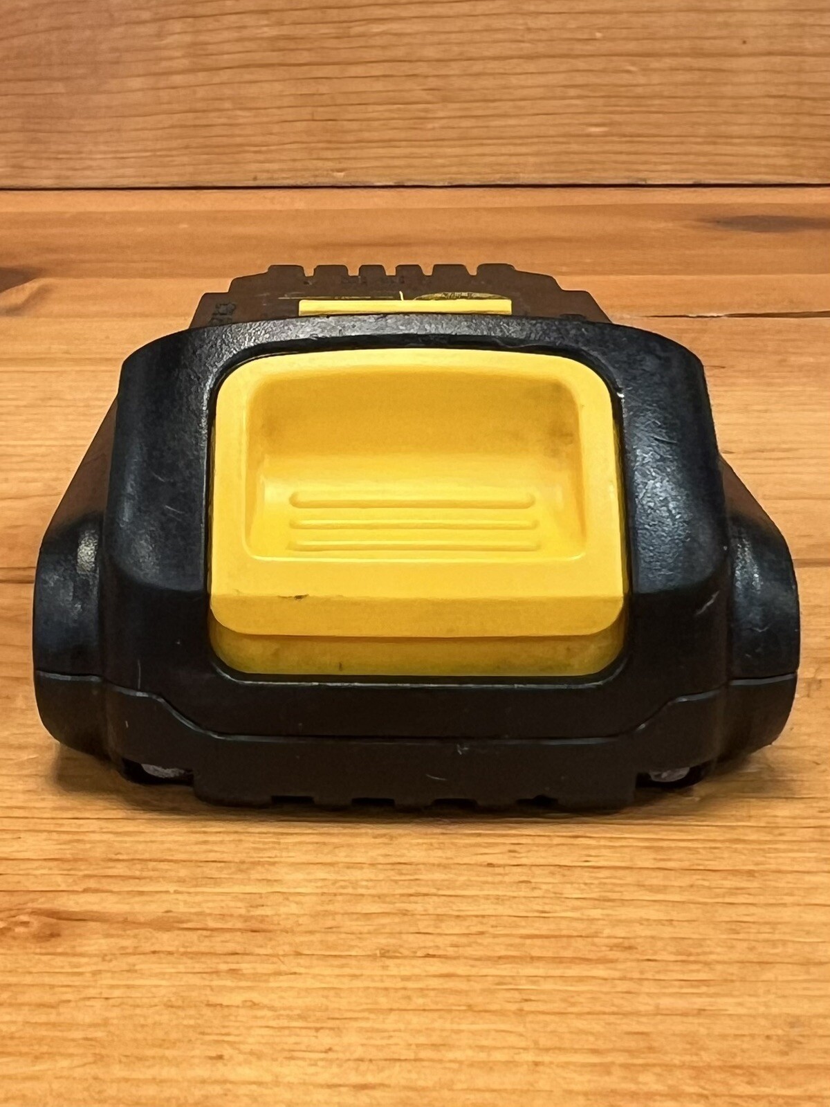 DeWalt DCB201 20v 1.5Ah 30Wh Max Lithium Ion Rechargeable Battery | eBay