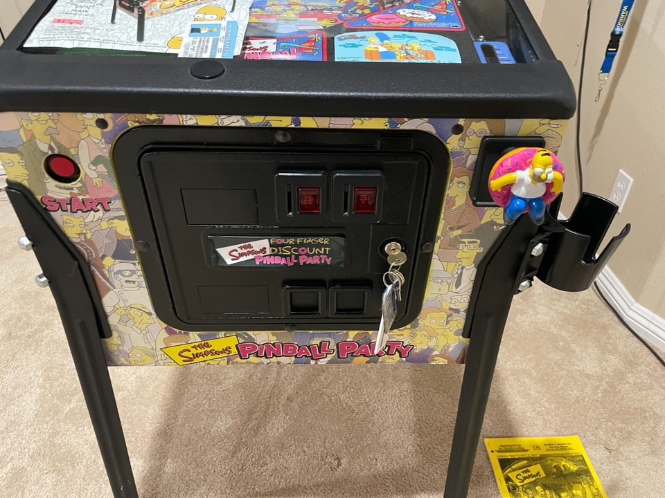 The Simpsons Pinball Party Machine by Stern - Fully Loaded and ...