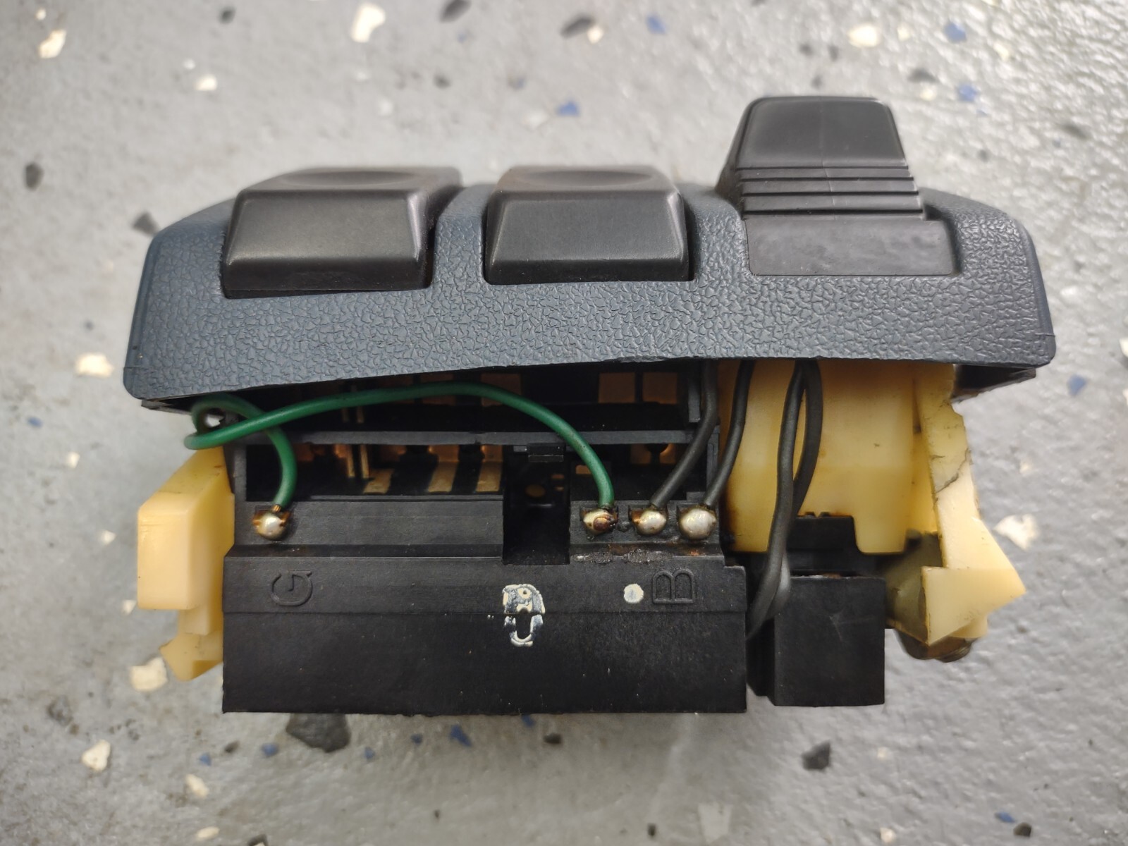 84-89 Nissan 300zx Z31 OEM Dash Caution Cruise Control Switch Blue ...