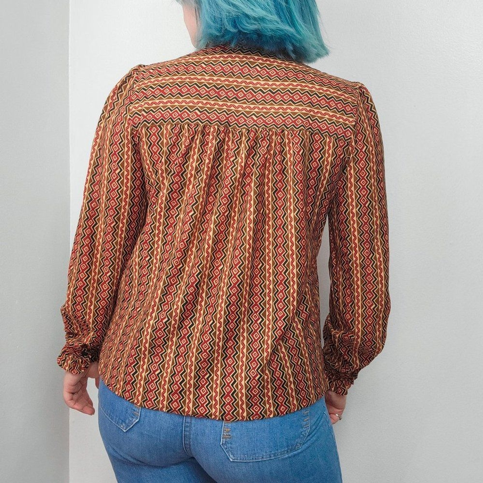 Vintage 70s Bold Zig Zag Print Ruffled High Neck Blou… - Gem