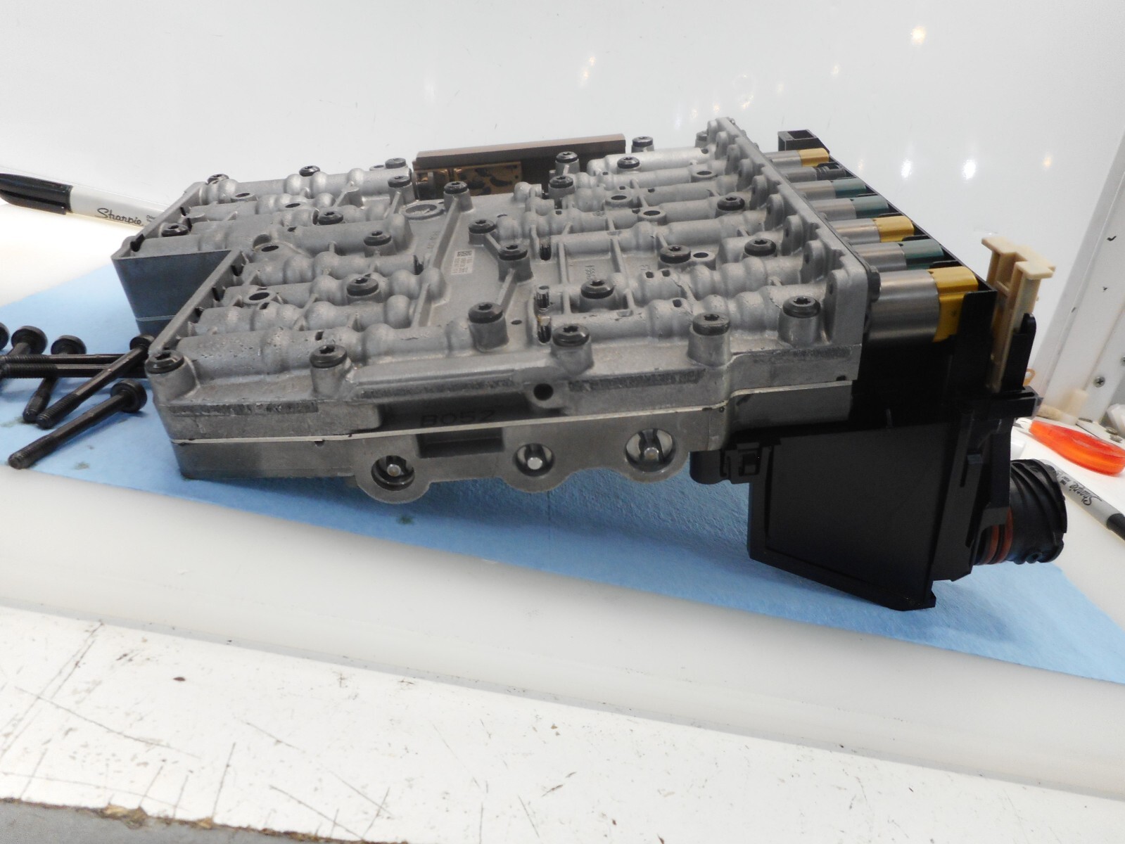 2006 Land Rover Range Rover Valve Body 7 Solenoids | 1068128336 ...