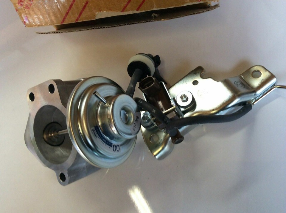 GENUINE EGR VALVE for TOYOTA HILUX 2004-08/2006 3.0 D-4D 1KD-FTV 25800 ...