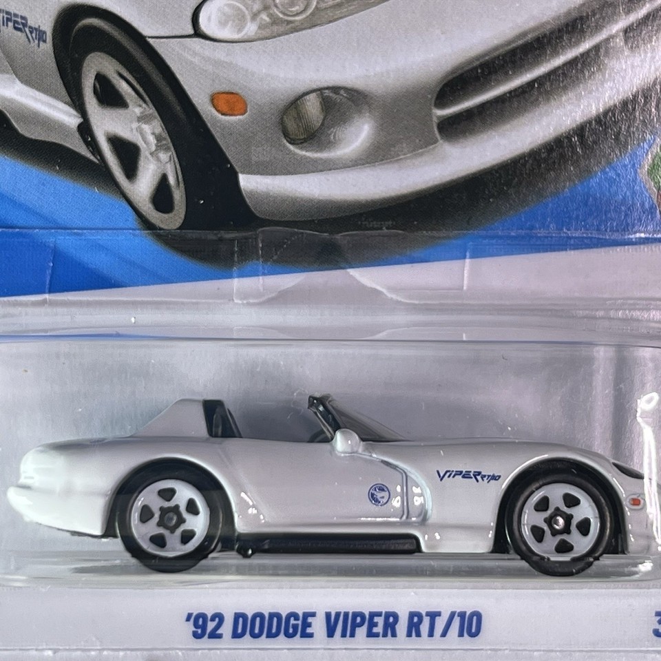 Hot Wheels Treasure Hunt ‘92 Dodge Viper RT/10 TH 2026 B Case Protector ...