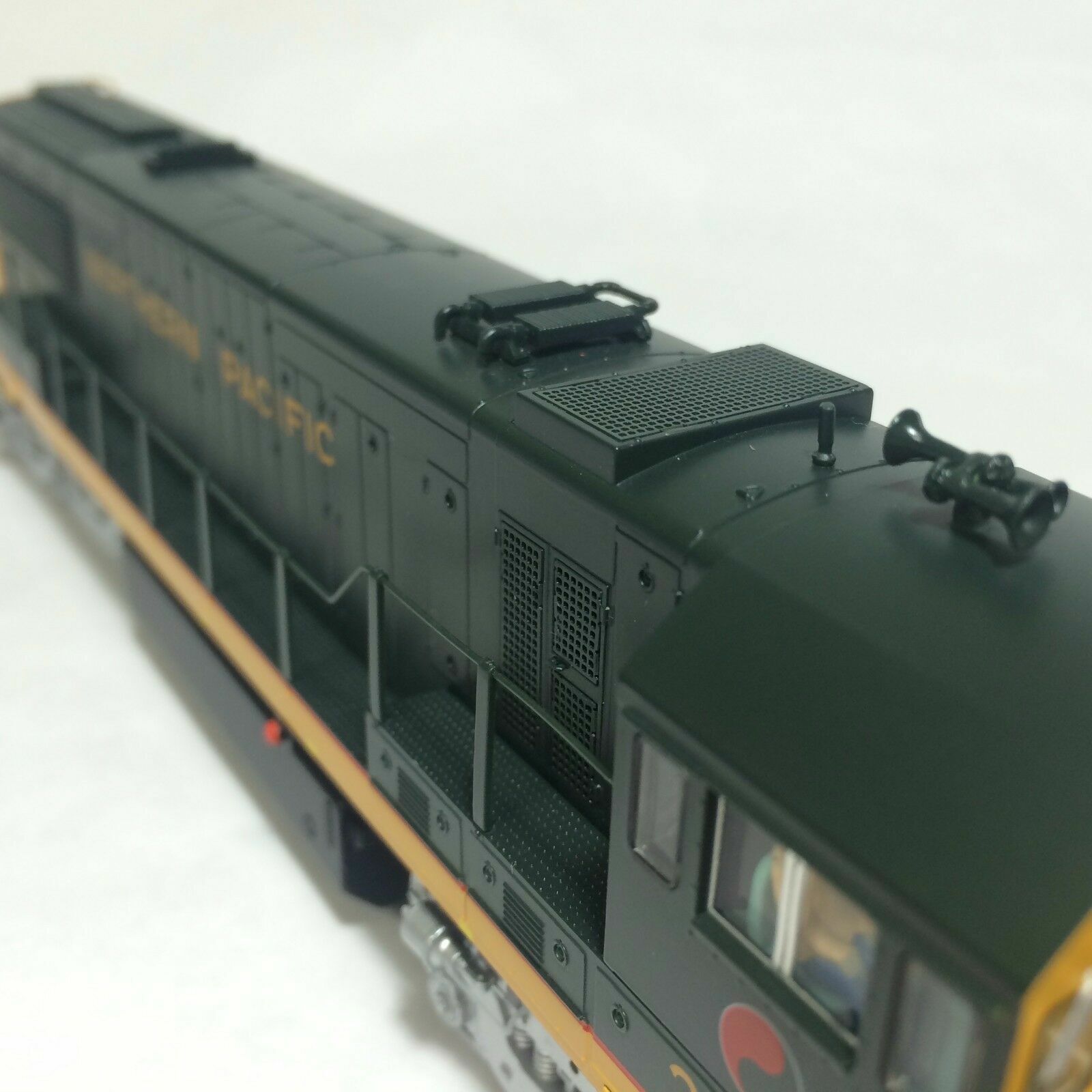 Korea Brass HO 1/87 Scale GE U25C U252011 Northern Pacific #2518 DC ...