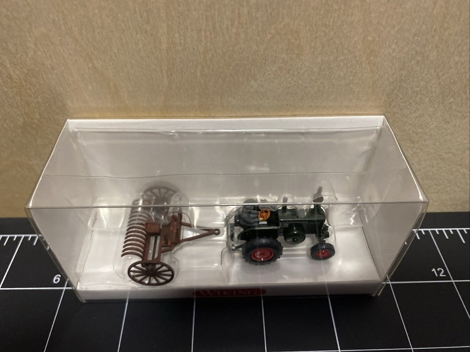 WIKING 8890231 Farming Tractor w. Rake Trailer - 1:87/HO | eBay