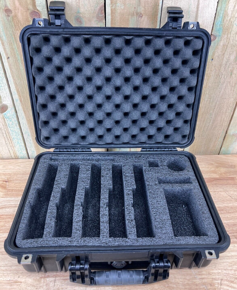 Pelican 1500 Protector Case Handheld Waterproof Good Condition AB Free ...