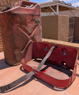 Vintage US USMC 1978 Red Metal Jerry Can with mounts and straps patina ...