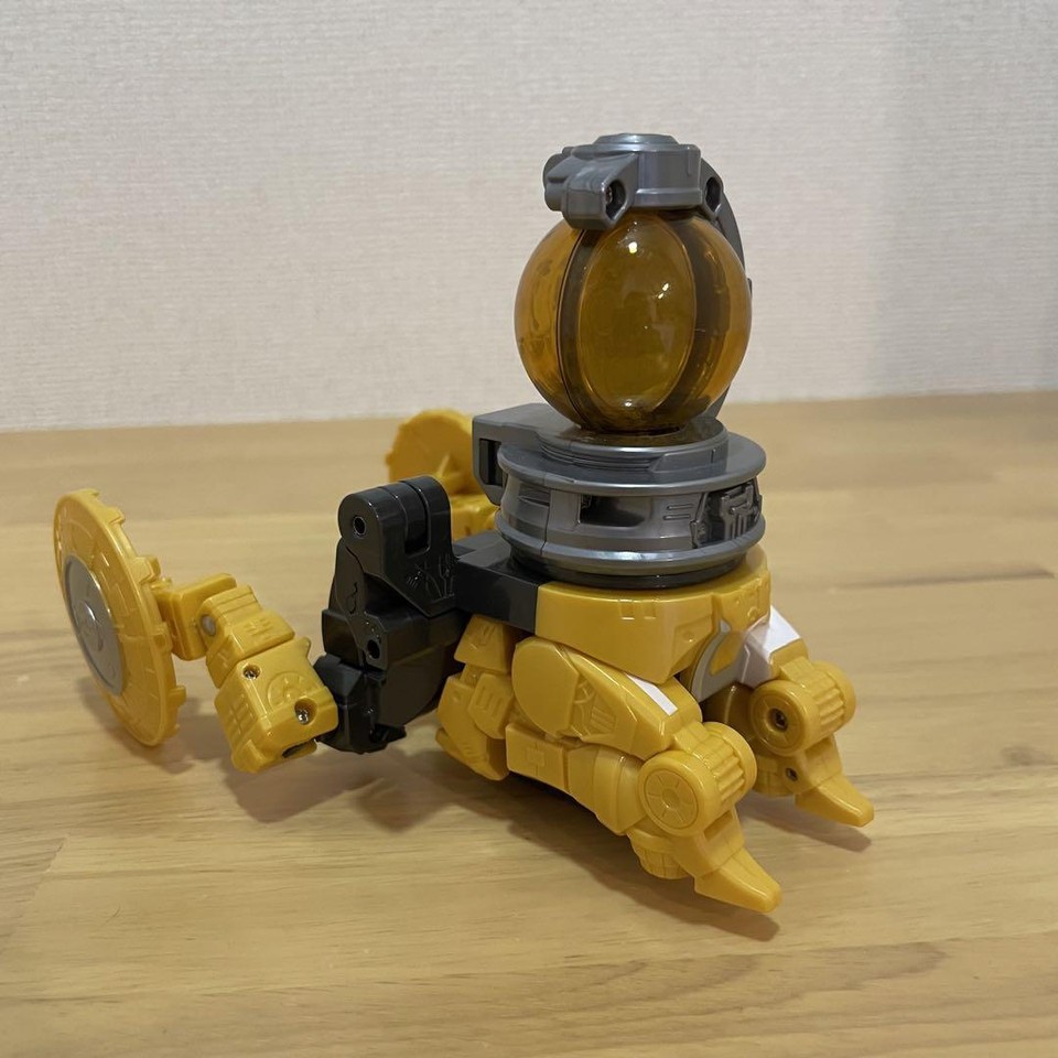 Power Rangers Cosmic Fury Kyuranger DX Unnamed Cosmic Gold Megazord ...