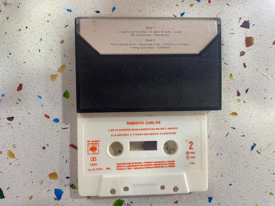 Roberto Carlos Sings In Spanish Amante A La Antigua - Cassette Tape | eBay