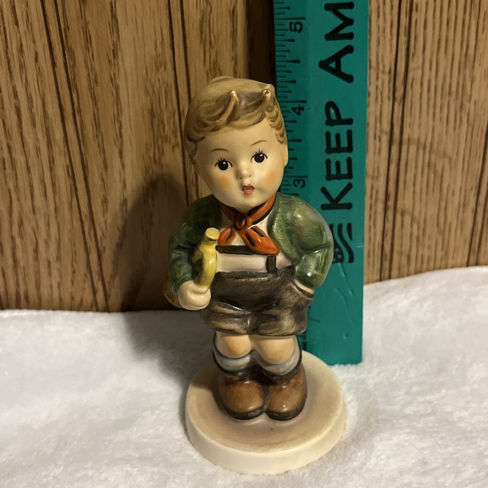 HUMMEL GOEBEL #97 Figurine Trumpet Boy 4.5” MINT CONDITION WEST GERMANY ...