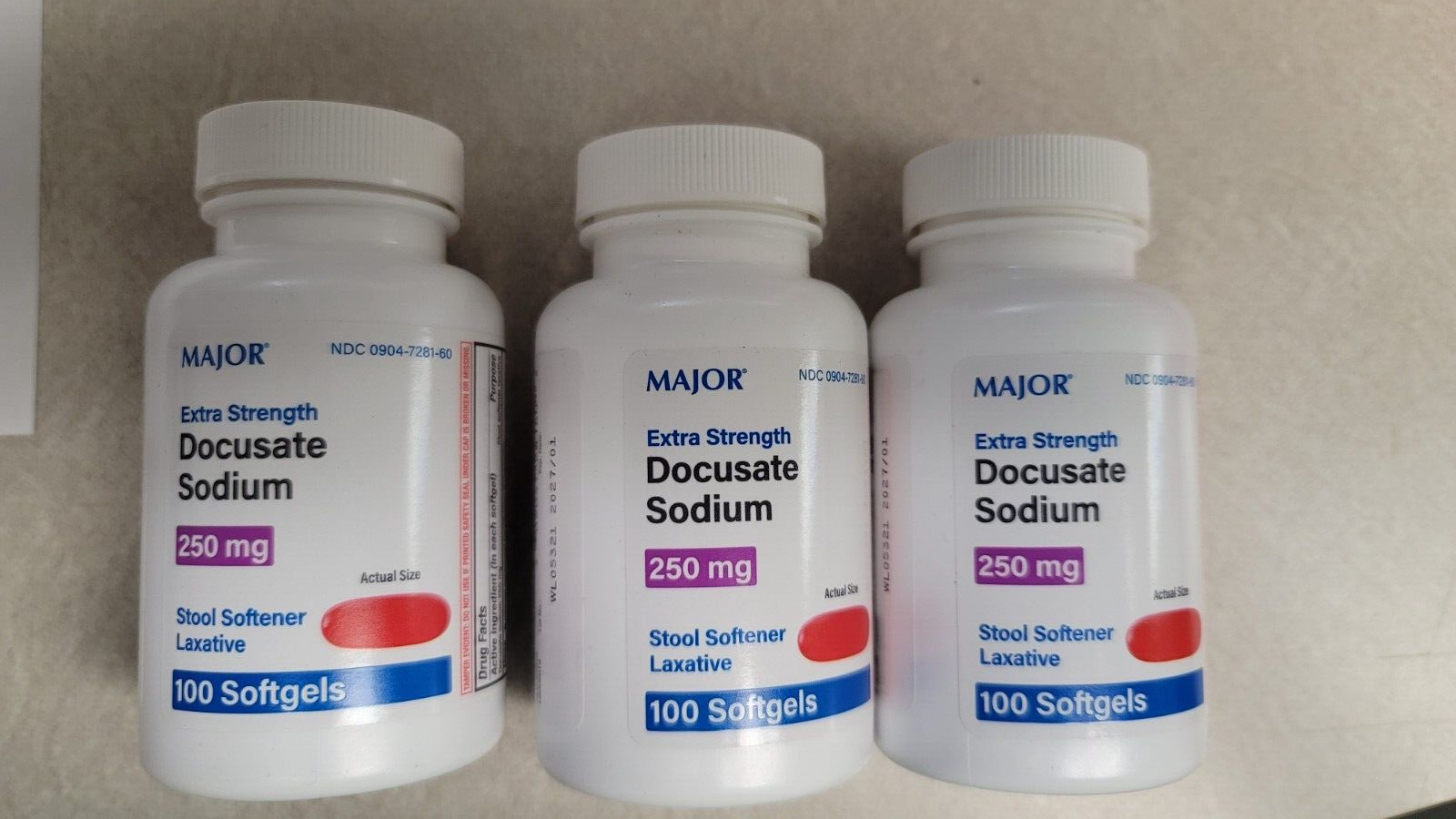 Major Docusate Sodium 250 mg Softgels Stool Softener 100ct -3 Pack -Exp ...