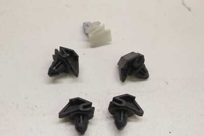 2013-2018 Ford Focus ST oem side skirt rocker panel mounting clips set ...