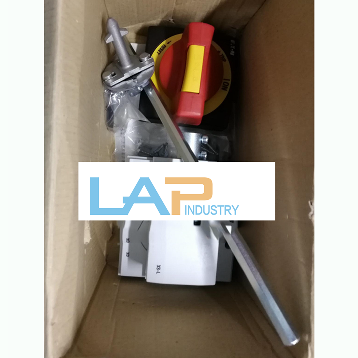 1Pcs NEW For MOELLER circuit breaker left handle NZM2-XSR-L | eBay