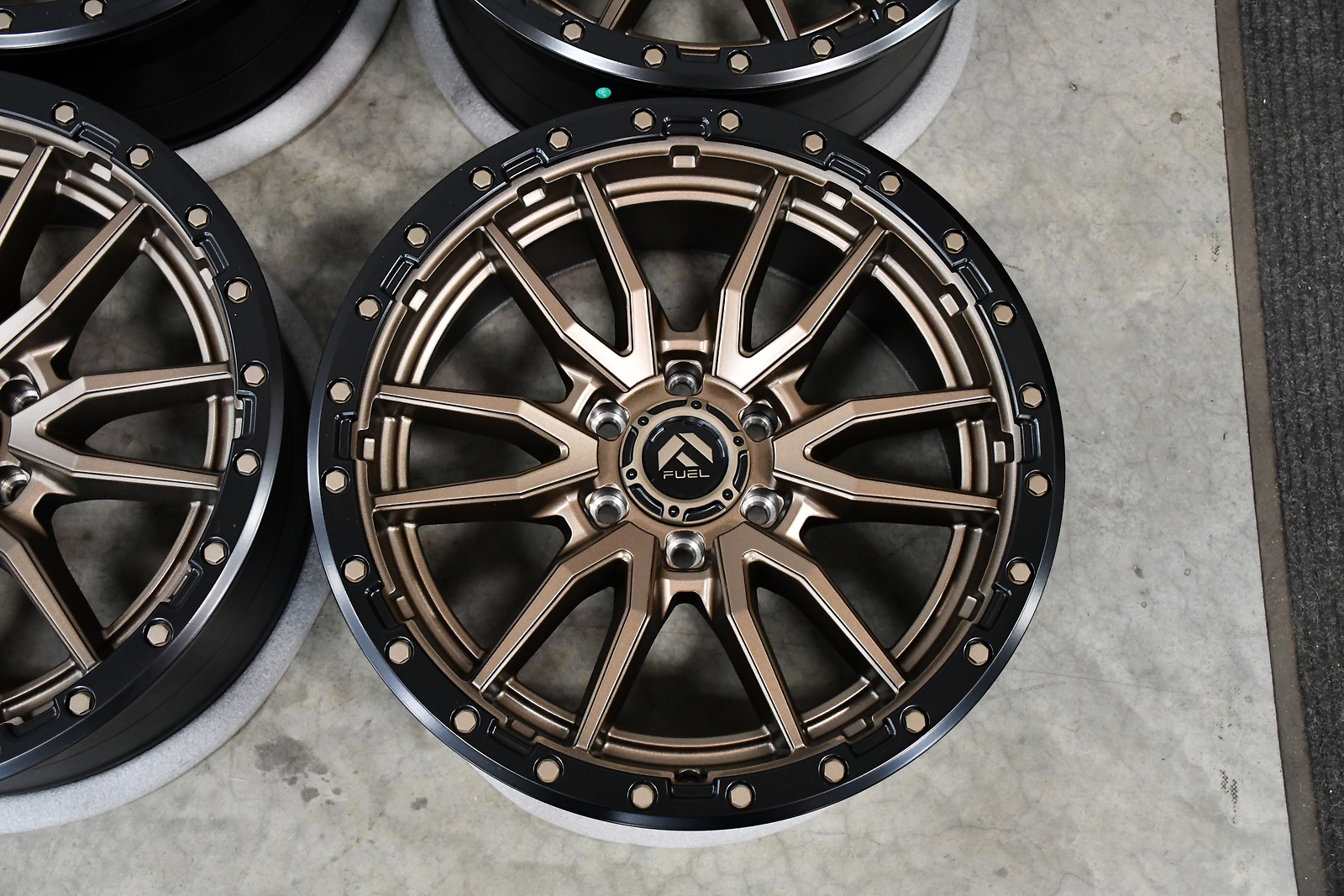 Set 4 Fuel D681 Rebel 20x9 6x135 Bronze Black Bead Ring Wheels 20" 20mm ...