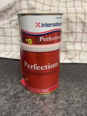International Perfection 2 Part Poly Topcoat Paint. 750ml Rochelle Red ...