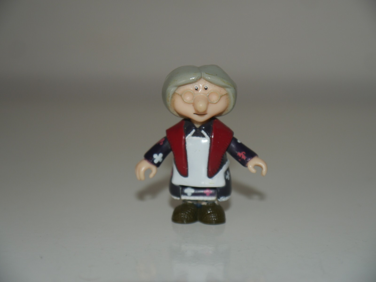 Postman Pat Figures MRS GOGGINS Snap Trax Figure with Movable Parts 4,5 ...