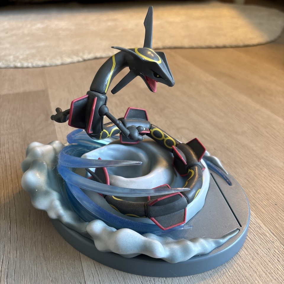 Pokémon Shiny Rayquaza Hidden Fates Figure | eBay