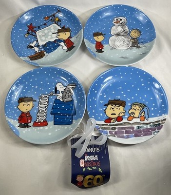 Peanuts Charlie Brown & Gang Blue Christmas Set Of 4 Appetizer Plates ...
