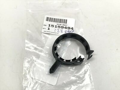 2005 Chevrolet Silverado upper radiator hose center Clip Retainer GM ...