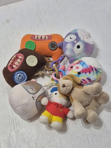 Lot of Plush Keychains Bag Clips Squishmallow Fuggler Hello Kitty ...