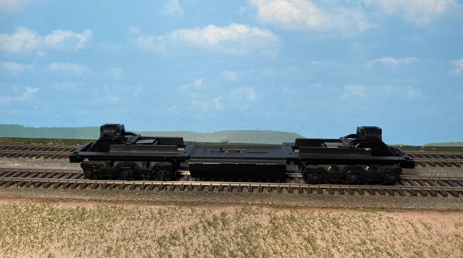 HO Athearn Blue Box GE U28C/U30C/U33C Dummy Factory Unpowered Chassis ...