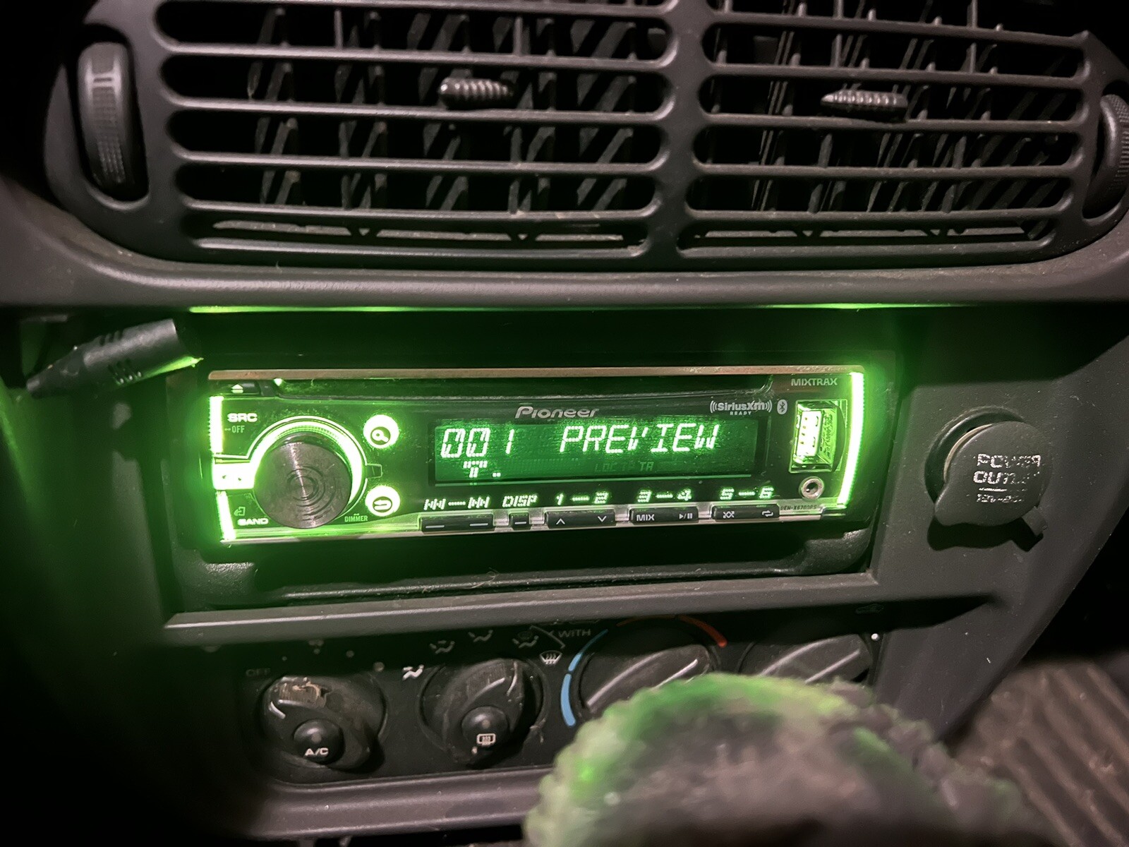 1997-2002 Plymouth Prowler Pioneer CD Player Radio Stereo USB Sirius/XM