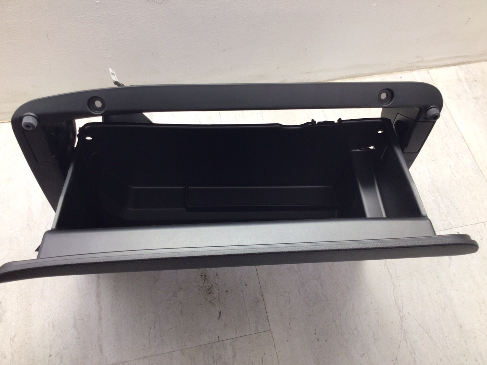 2020-2021 Ford Explorer OEM Dash Glove Box Storage Compartment LB5Z ...