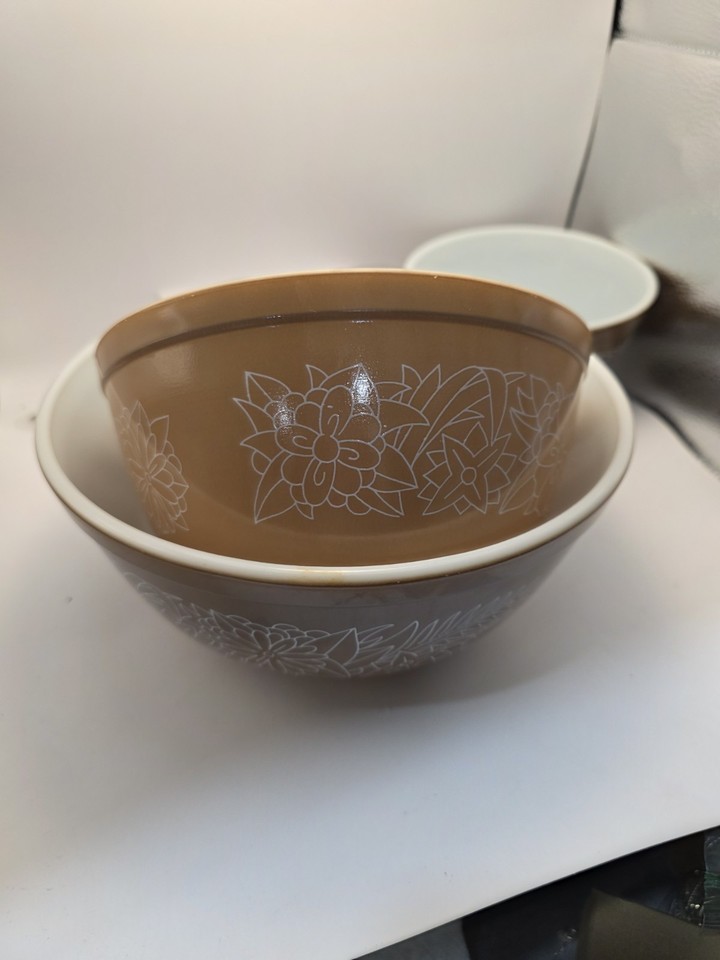 VTG Pyrex Corning Woodland Nesting Mixing Bowls (Set of 3) Brown Hues ...