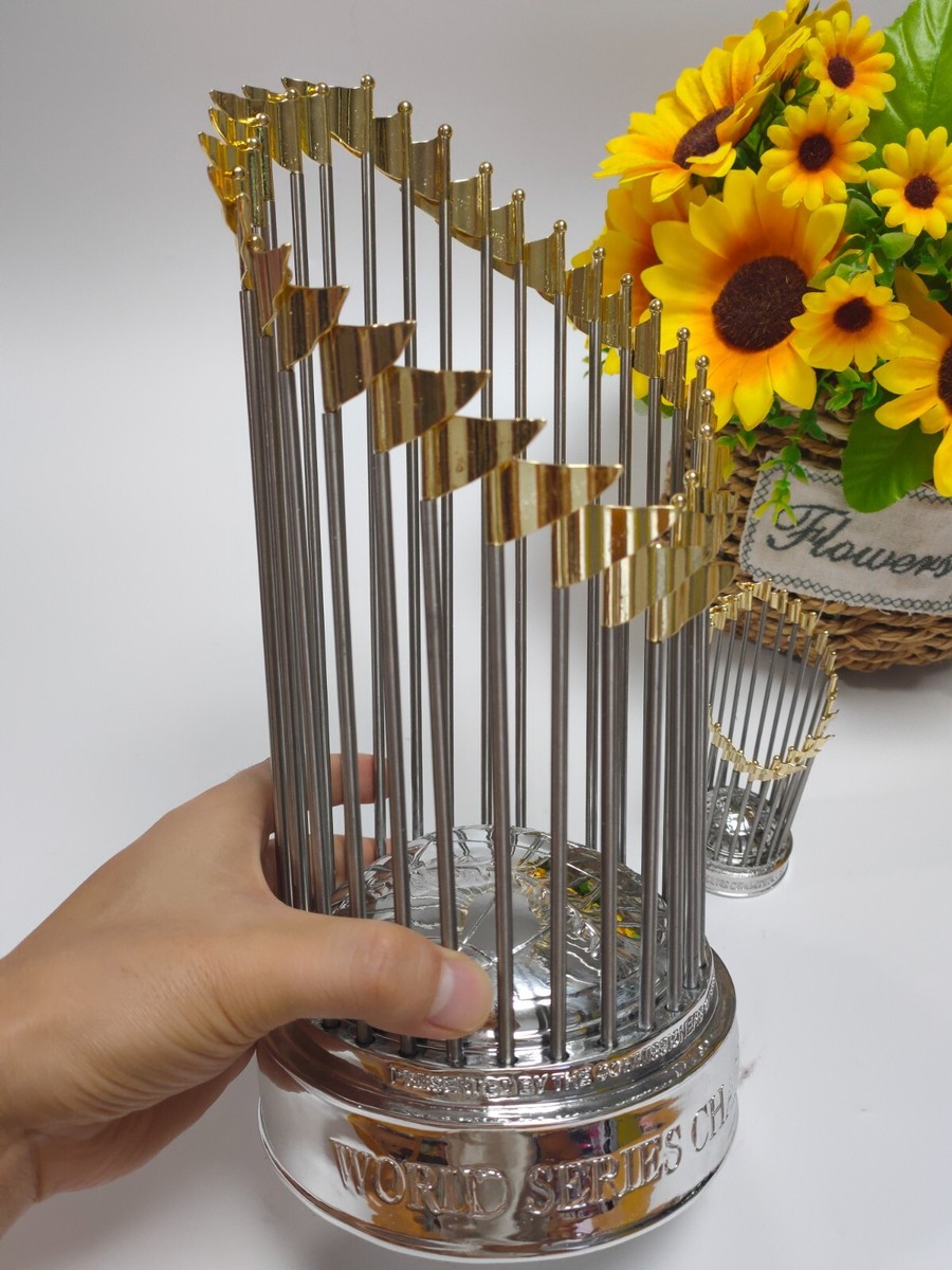 World Series Trophy Replica Commissioner's Trophy (MLB) Wikipedia