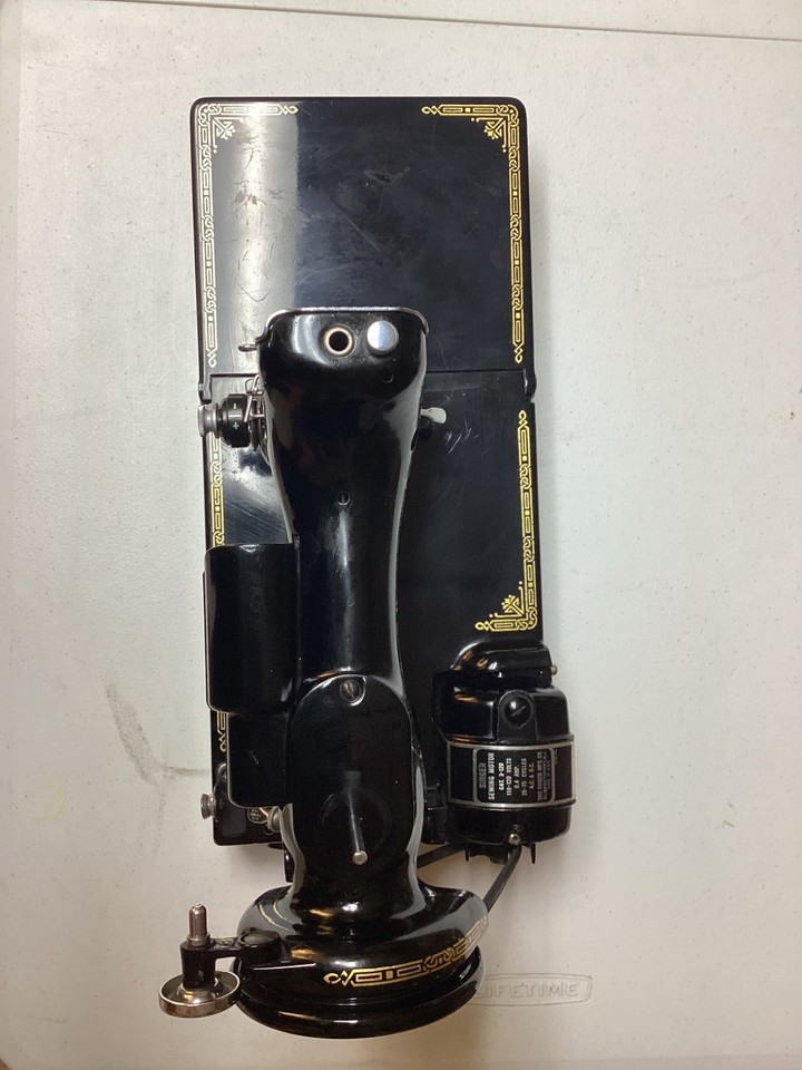 Vintage Singer 221-1 Portable Electric Sewing Machine - Carrying Case ...