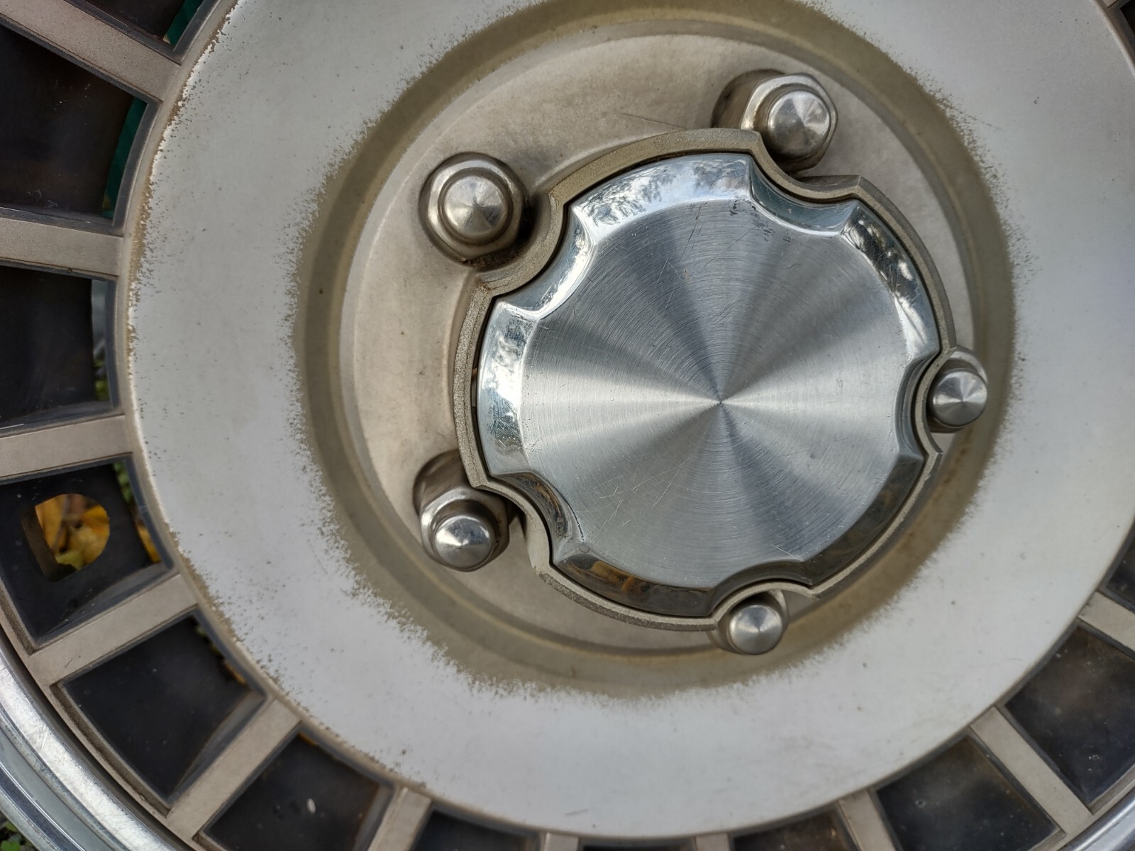 1979 - 1996 Ford Bronco 15 inch F150 pickup truck Bronco II hubcap FORD ...