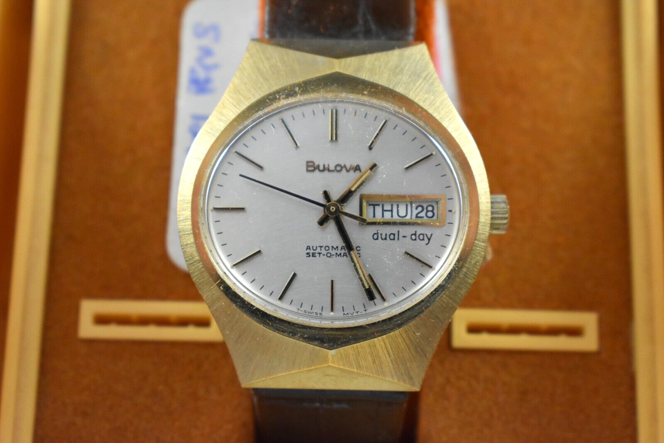 Vintage 1977 N7 Bulova Set-o-matic Automatic Dial-Day NOS Wrist Watch ...
