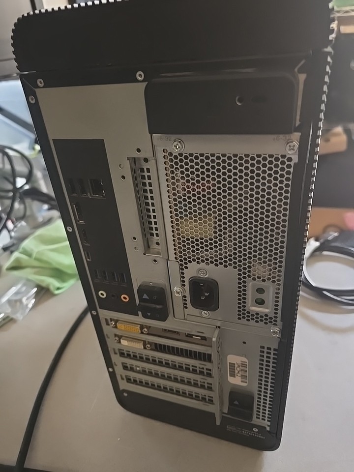 Dell XPS 8920 i7-7700 •GTX 950 •32GB RAM •256GB MVME +4TB HDD •Wifi ...