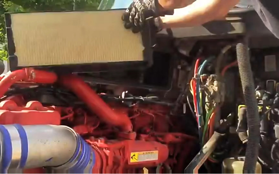 P621725 Engine Air Filter Fit for PETERBILT 567 579 and KENWORTH T680 ...